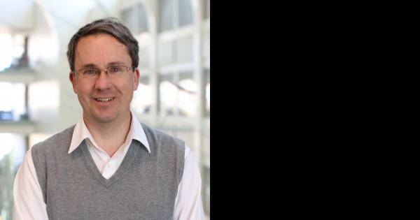 Pogge Named 2021 ASC Distinguished Professor | Center for Cosmology and ...